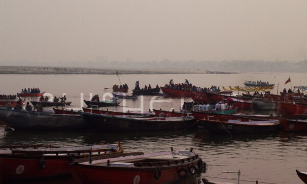 5 Most Divine & Famous Ghats In Banaras | Varanasi Ghats | Solitary ...