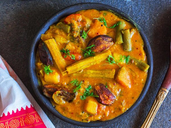 10 Traditional Cuisines from Different Regions of India | Feature ...